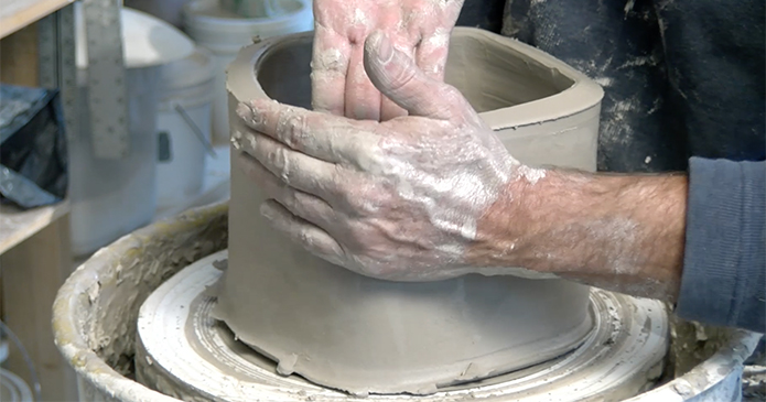 Four Tips for Making a Box by Throwing Clay and Altering It