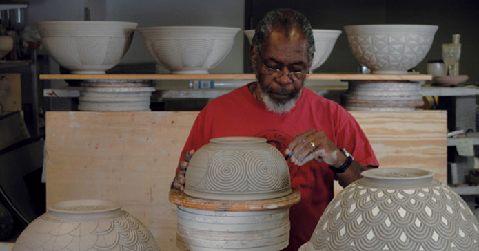 Techniques for Carving Clay Patterns on a Plate